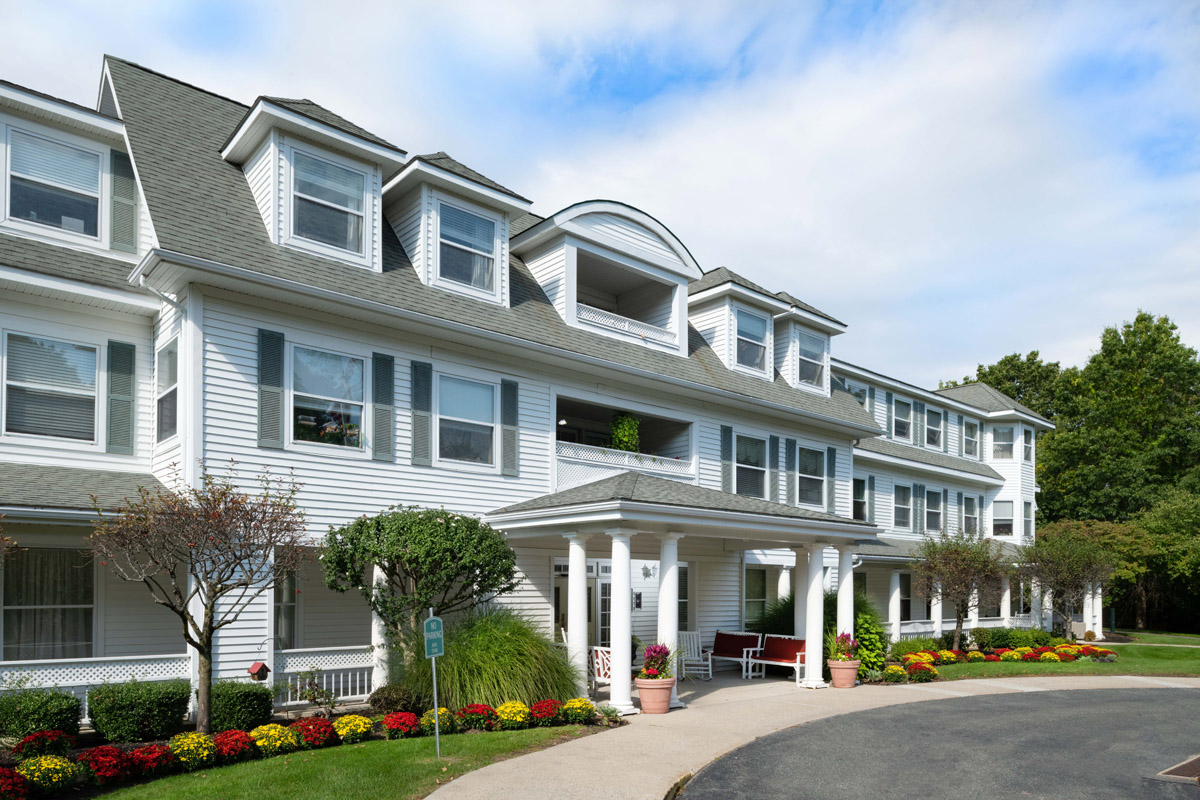 Gallery Photos & Videos | Charter Senior Living | Danvers