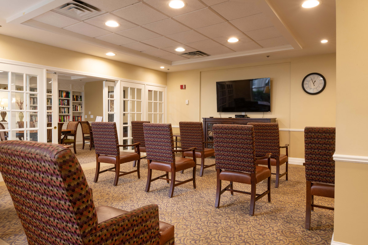 Gallery Photos & Videos | Charter Senior Living | Danvers
